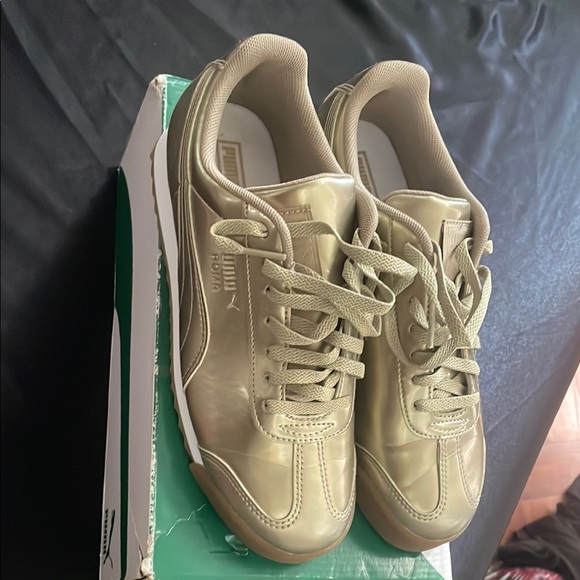 Puma | Shoes | Puma Gold Sneakers | Poshmark